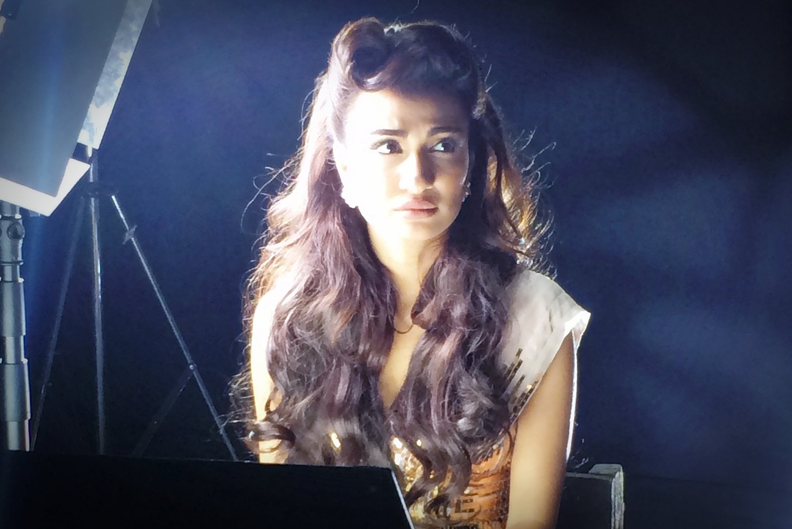 Munisa Rizaeva - Yomg'irlar | O'zbek qo'shiqlari matnlari